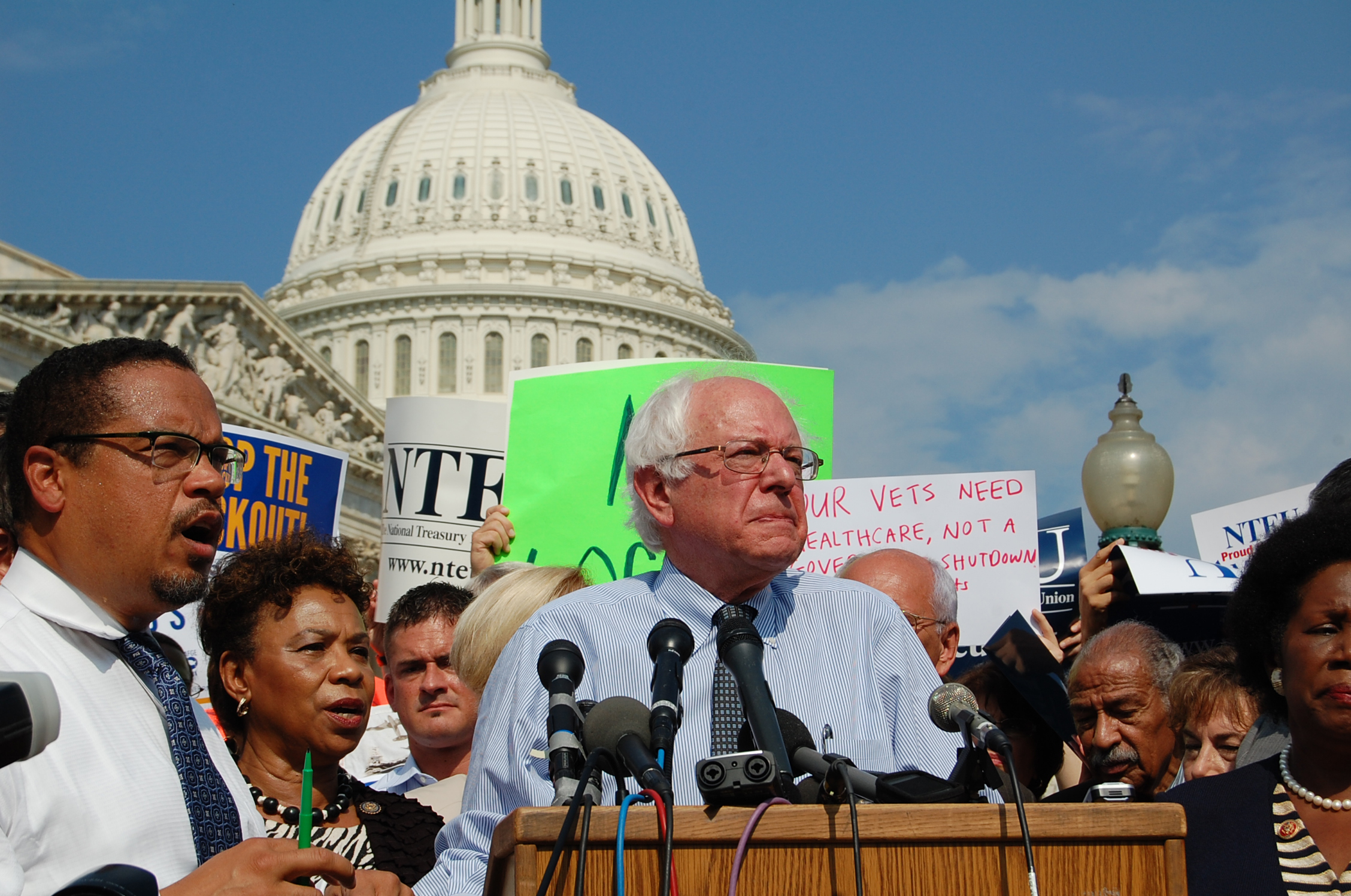 Congressional Progressive Caucus Rally to End the Shutdown » Senator ...